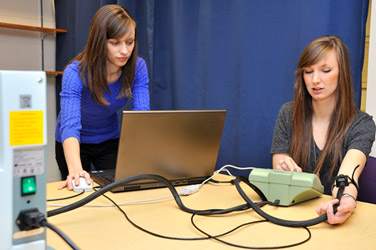 Pain & Aging Lab - Health Psychology Lab